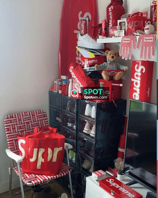 Supreme Sake Set White on the account Instagram of @stockxstreetwear ...