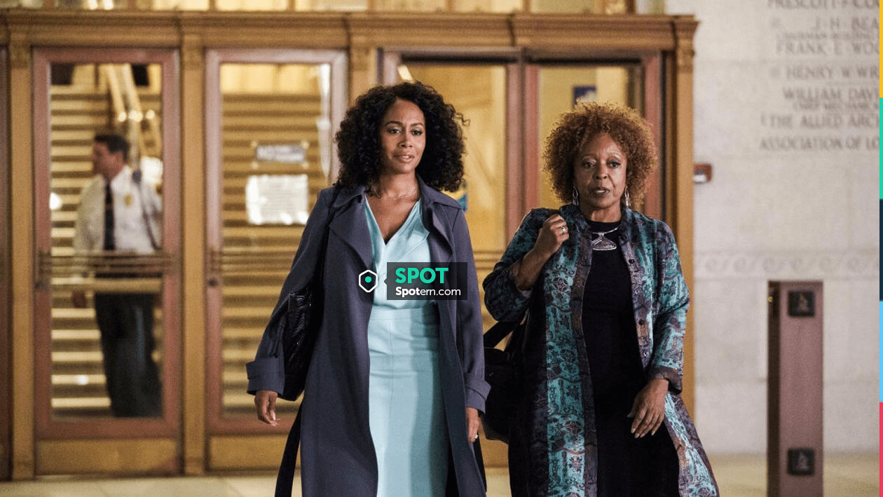 Grey Coat worn by Lola Carmichael (Simone Missick) in All Rise TV ...