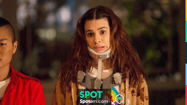 Tee shirt worn by Hester Ulrich (Lea Michele) in Scream Queens (S01E01 ...