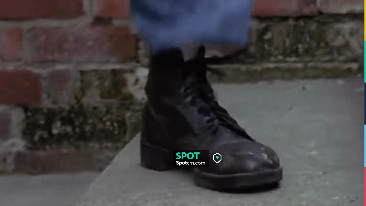 The heeled boots worn by Billy Elliot (Jamie Bell) in the movie Billy ...