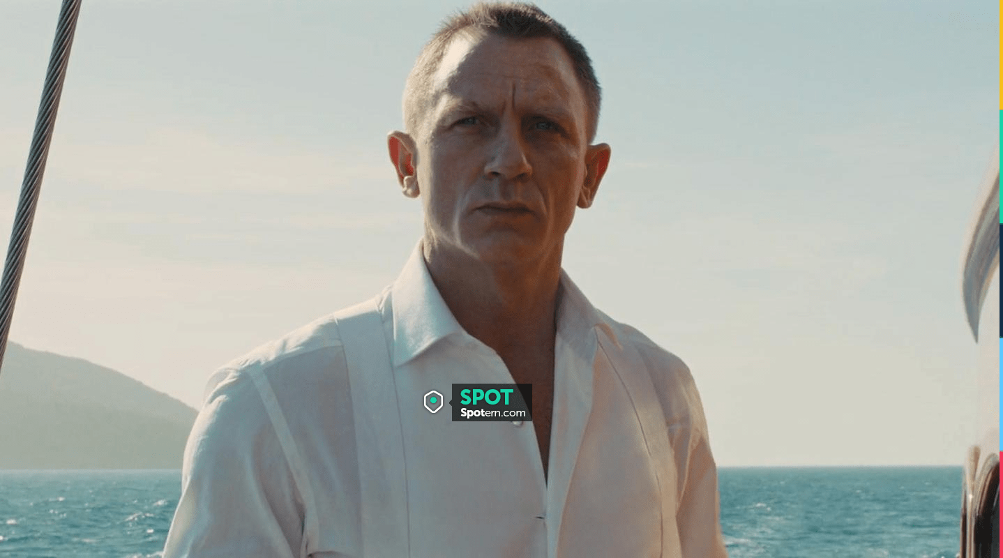 La chemise blanche de smoking portée par James Bond 007 (Daniel Craig ...