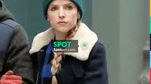 AMI Shearling Collar Jacket usada por Darby Carter (Anna Kendrick) como ...