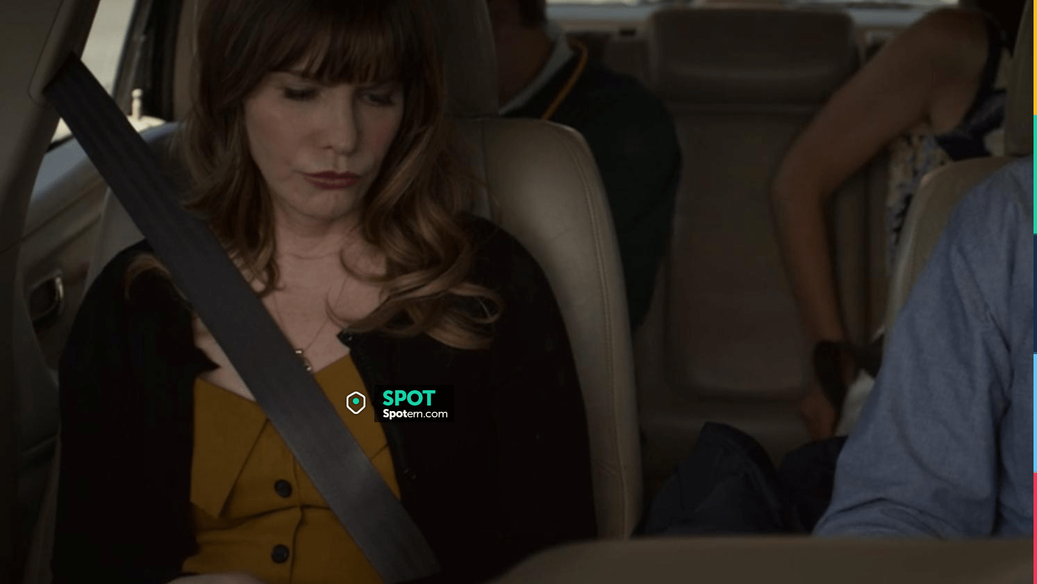 Yellow button dress worn by Elsa Gardner (Jennifer Jason Leigh) as seen ...