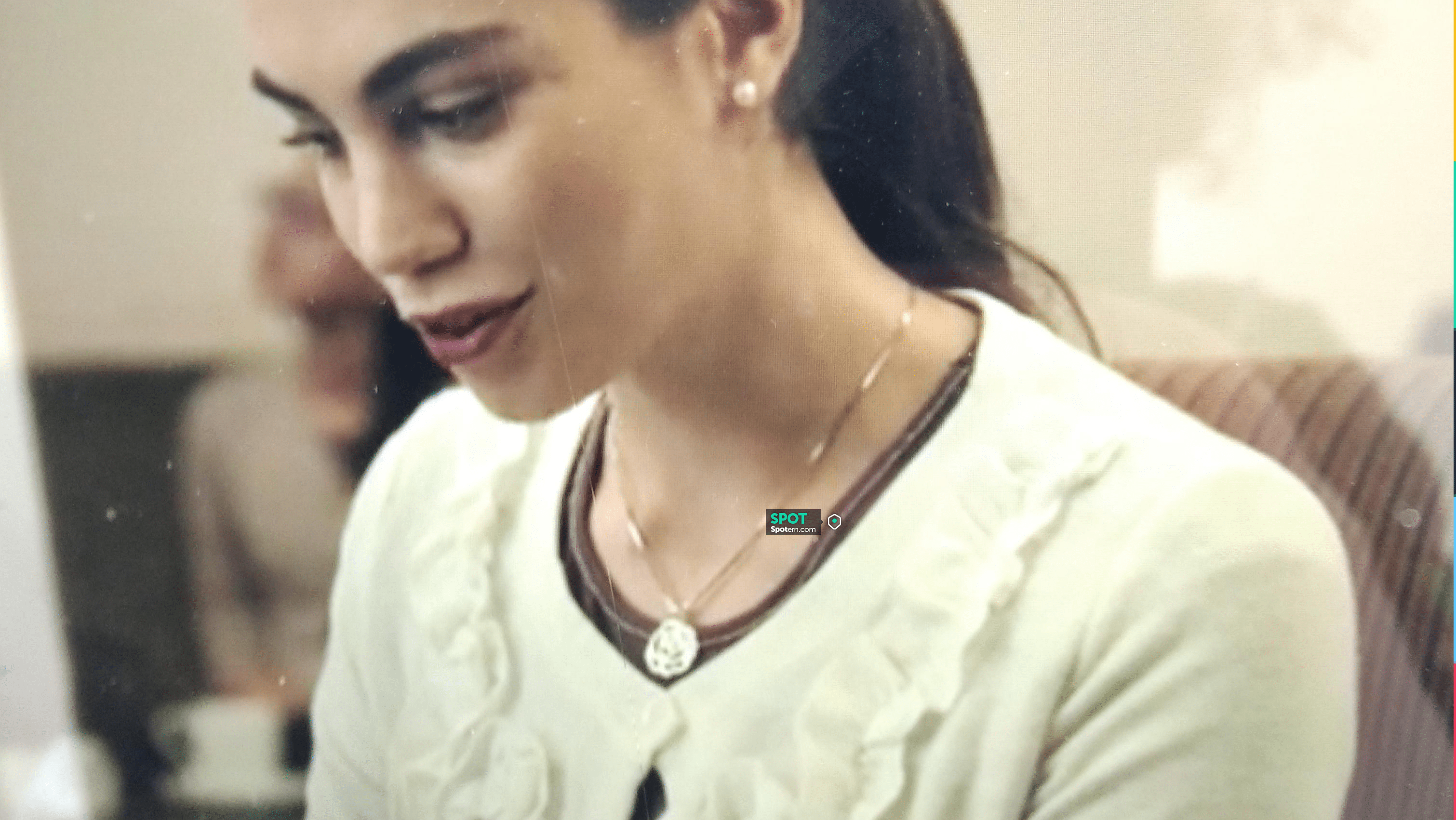 Colgante en forma de roseta / colgante en forma de roseta usado por ...