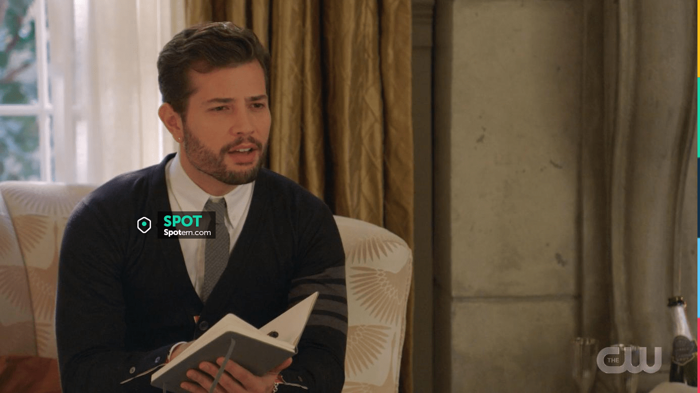 Cardigan of Sam Jones (Rafael de la Fuente) in Dynasty (S04E02) | Spotern