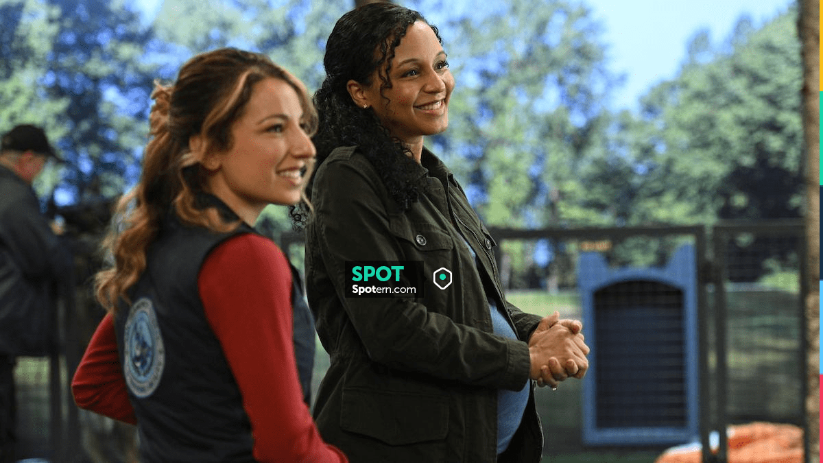 Cotton Field Olive Jacket worn by Jessica Baxter (Carra Patterson) in ...