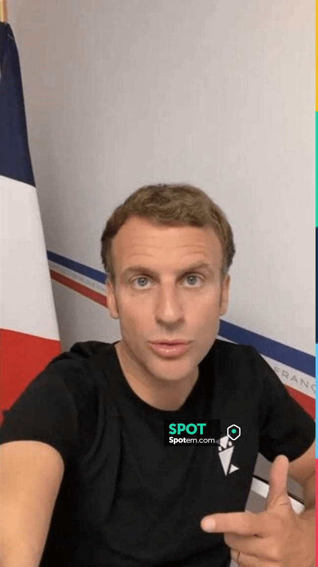 The black t-shirt with owl logo worn by Emmanuel Macron on his account ...