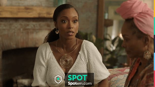 Urban Outfittters Lena Twist-Front Cropped Top worn by Angela Vaughn ...