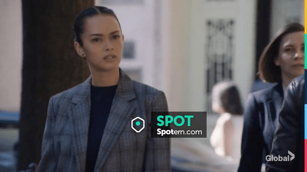 Massimo Dutti Wool Check Blazer worn by Cameron Vo (Vinessa Vidotto) as ...