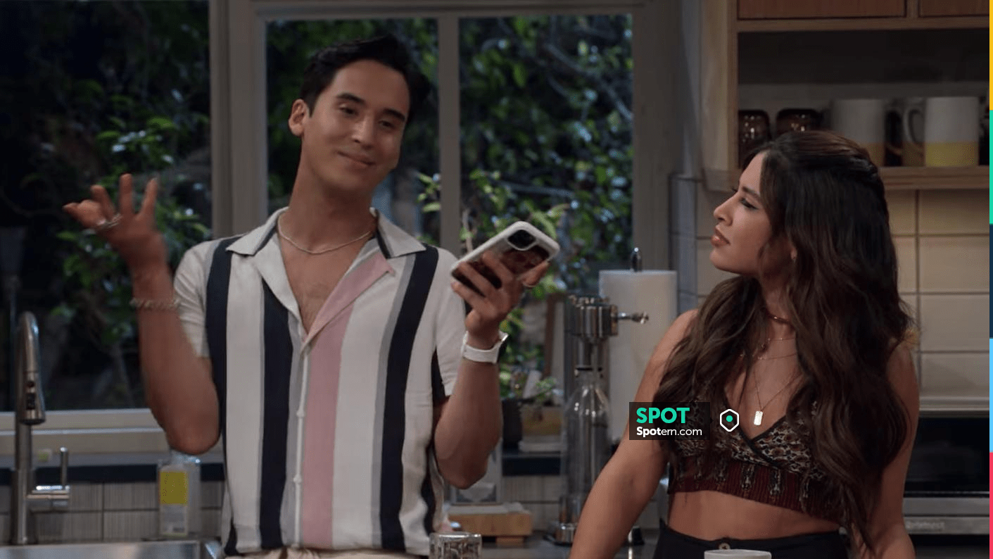 Band of Gypsies mix Print Halter Top worn by Solana (Cinthya Carmona ...