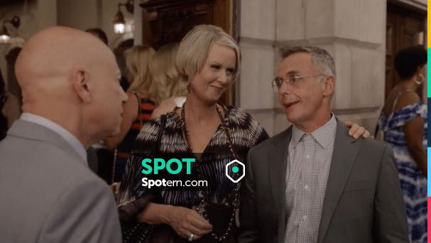 Gerard Darel Nahomy Printed Blouse in Purple worn by Miranda Hobbs ...