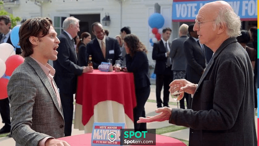 El logotipo de "Vote Mayor Mayhew" en la serie Larry y su ombligo ...