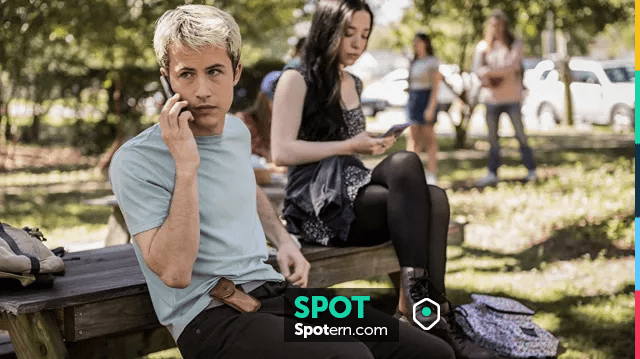 Purple Boots worn by Amber Freeman (Mikey Madison) as seen in Scream ...