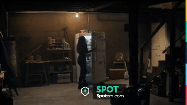 Boots worn by Amber Freeman (Mikey Madi­son) as seen in Scream movie ...