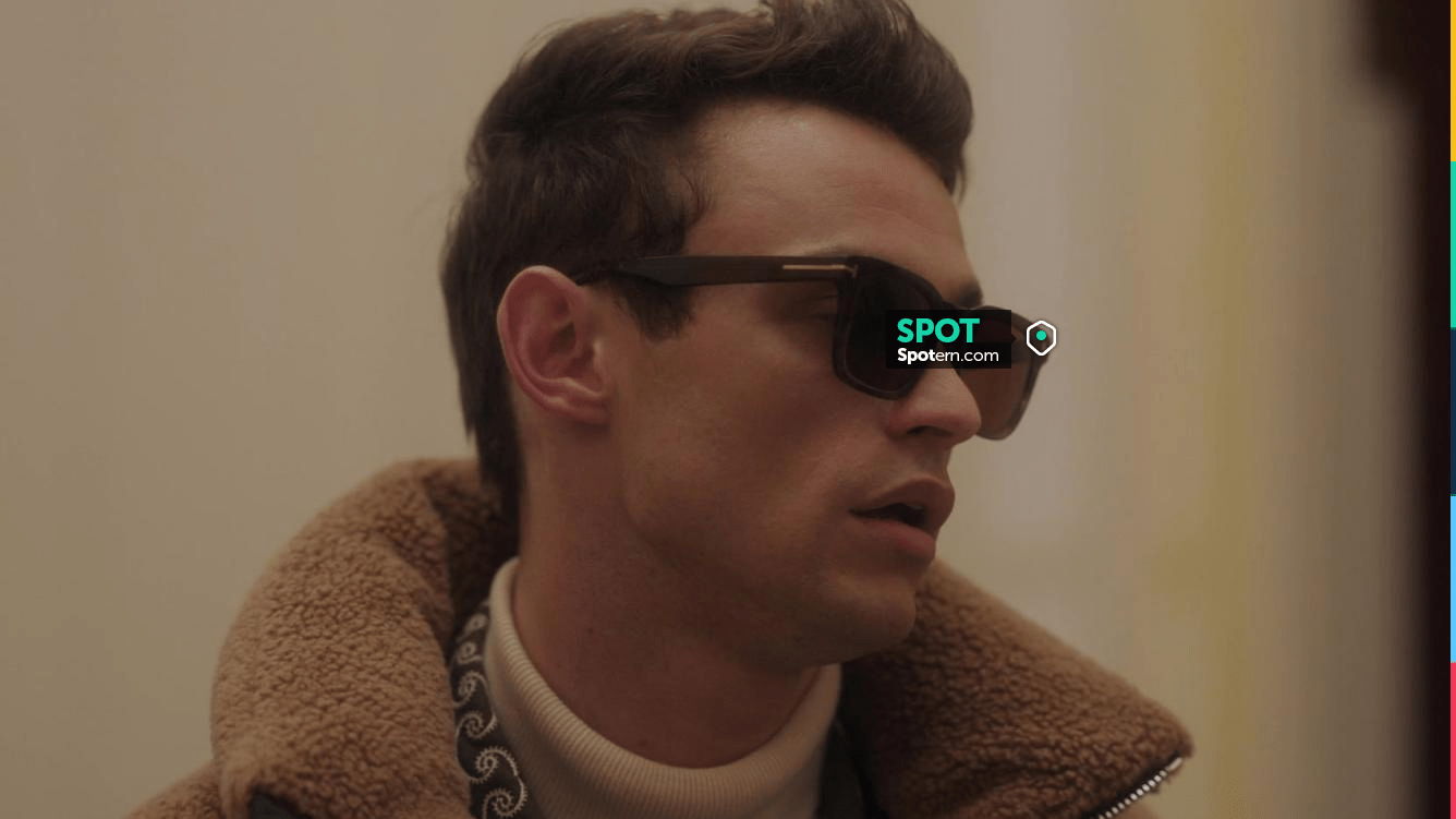 Tom Ford sunglasses worn by Max Wolfe (Thomas Doherty) as seen in Gossip Girl TV series outfits ...
