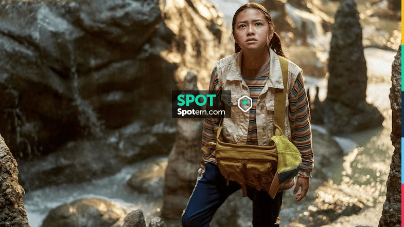 Denim White Vest Jacket worn by Pili (Kea Peahu) as seen in Finding ...