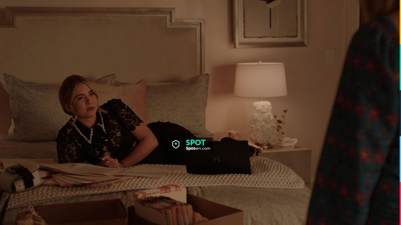 Alice + olivia Dylan High Waisted Leg Pants worn by Amanda Carrington ...