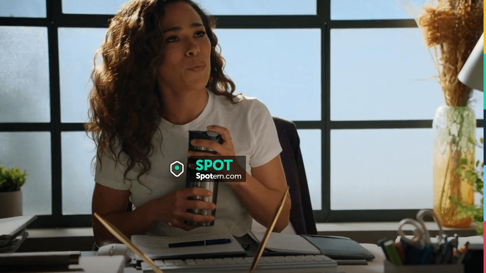 Vince Essential Pima Cotton Crew Neck Tee worn by Emily Lopez (Jessica ...