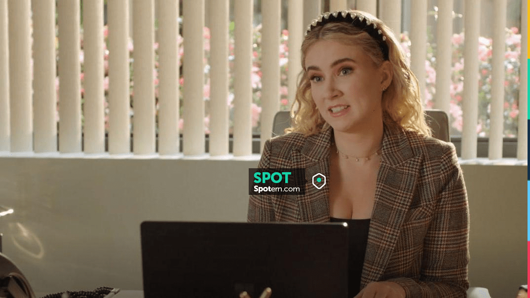 Veronica Beard Oria Dickey Jacket worn by Amanda Carrington (Eliza ...