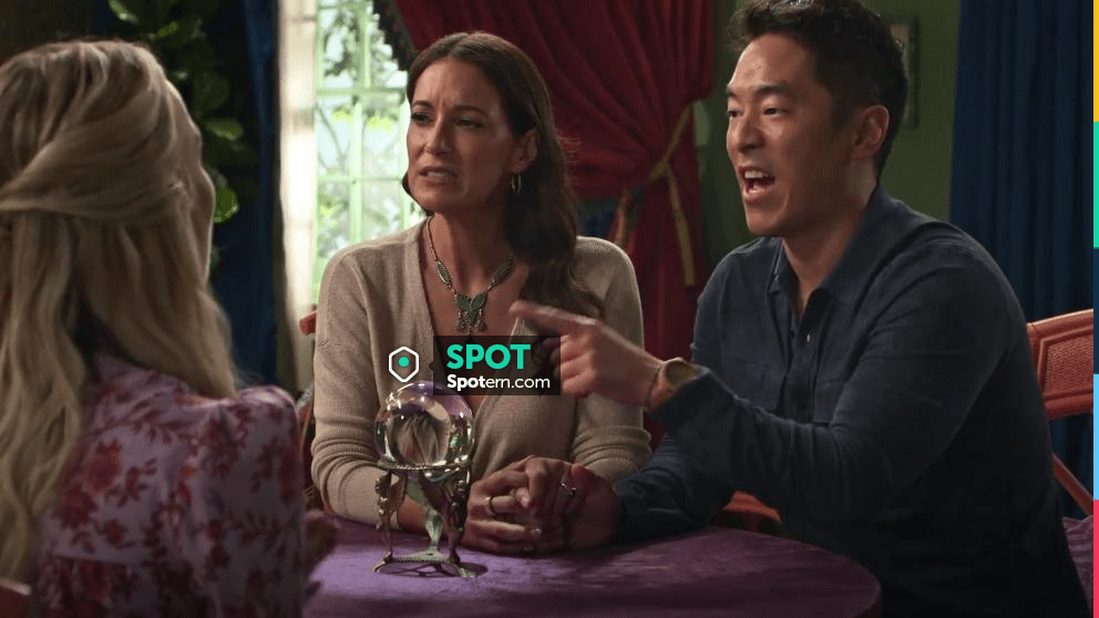 L'Agence Synthetic Blair Crossover Pullove worn by Amy (Angelique ...