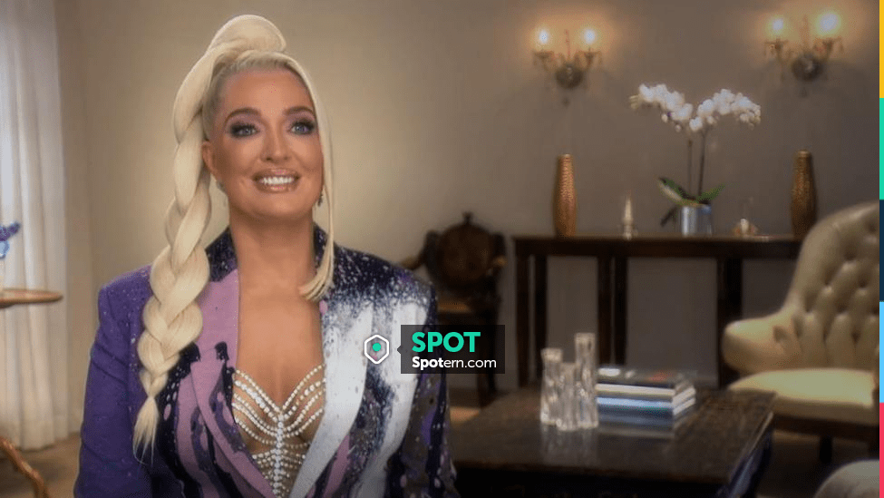 Chaqueta Blanca x Katsu Cady usada por Erika Jayne como se ve en The Real Housewives of Beverly ...