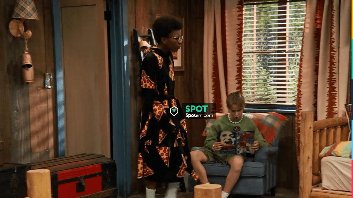 Asos Design Su­per Soft Piz­za Fleece Robe worn by Noah Lambert (Israel ...