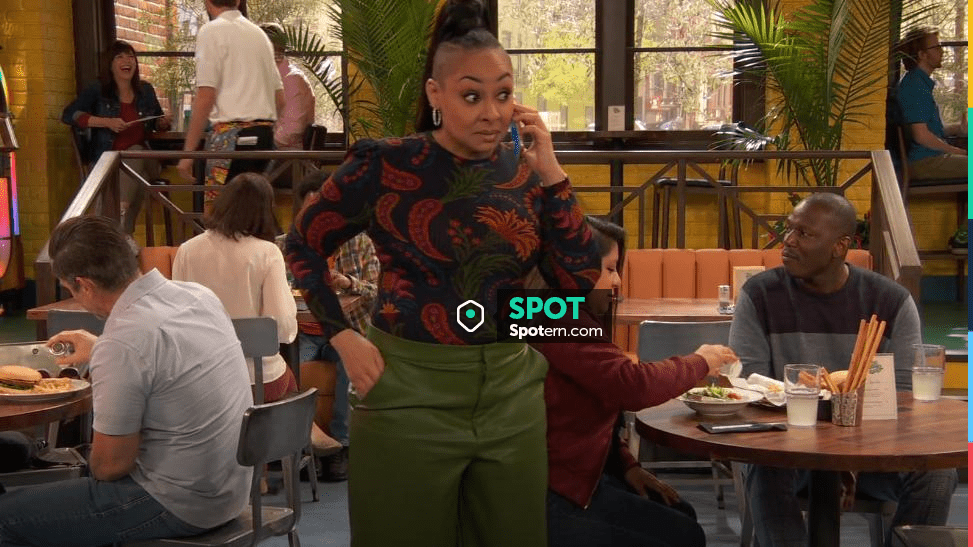 Farm Rio Tropical Tapestry Costume côtelé porté par Raven Baxter (Raven ...