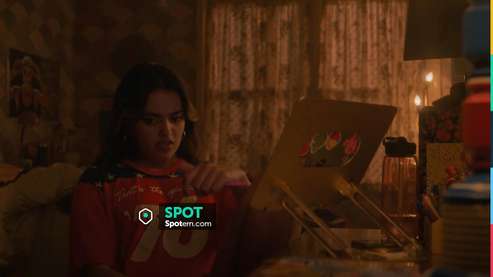 Jersey Vintage That's The Spirit usado por Noa Olivar (Maia Reficco ...