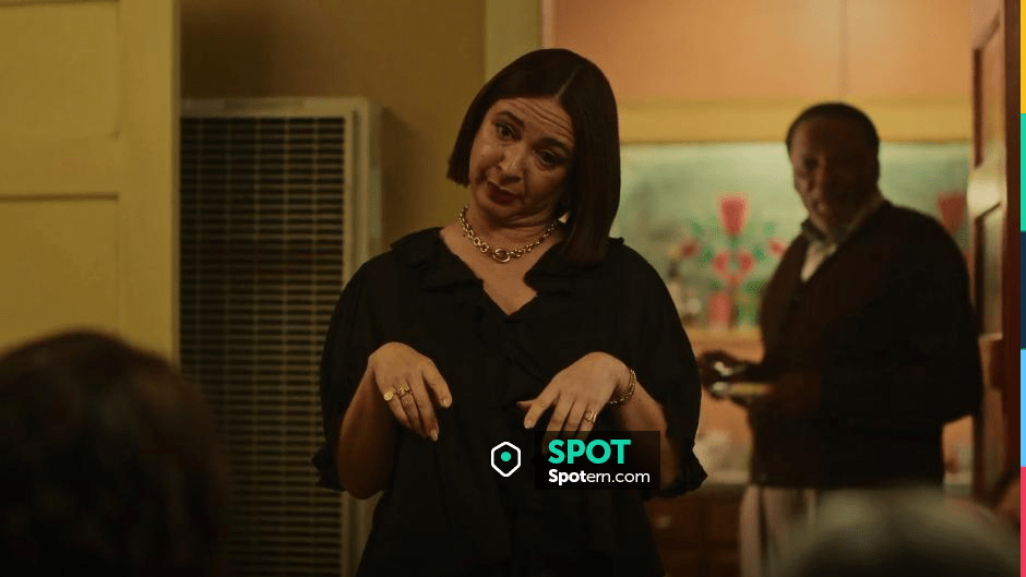 Doen Henri Top worn by Molly Novak (Maya Rudolph) as seen in Loot ...