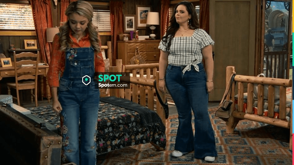 Free People x Driftwood Far­rah Over­alls worn by Destiny Baker ...