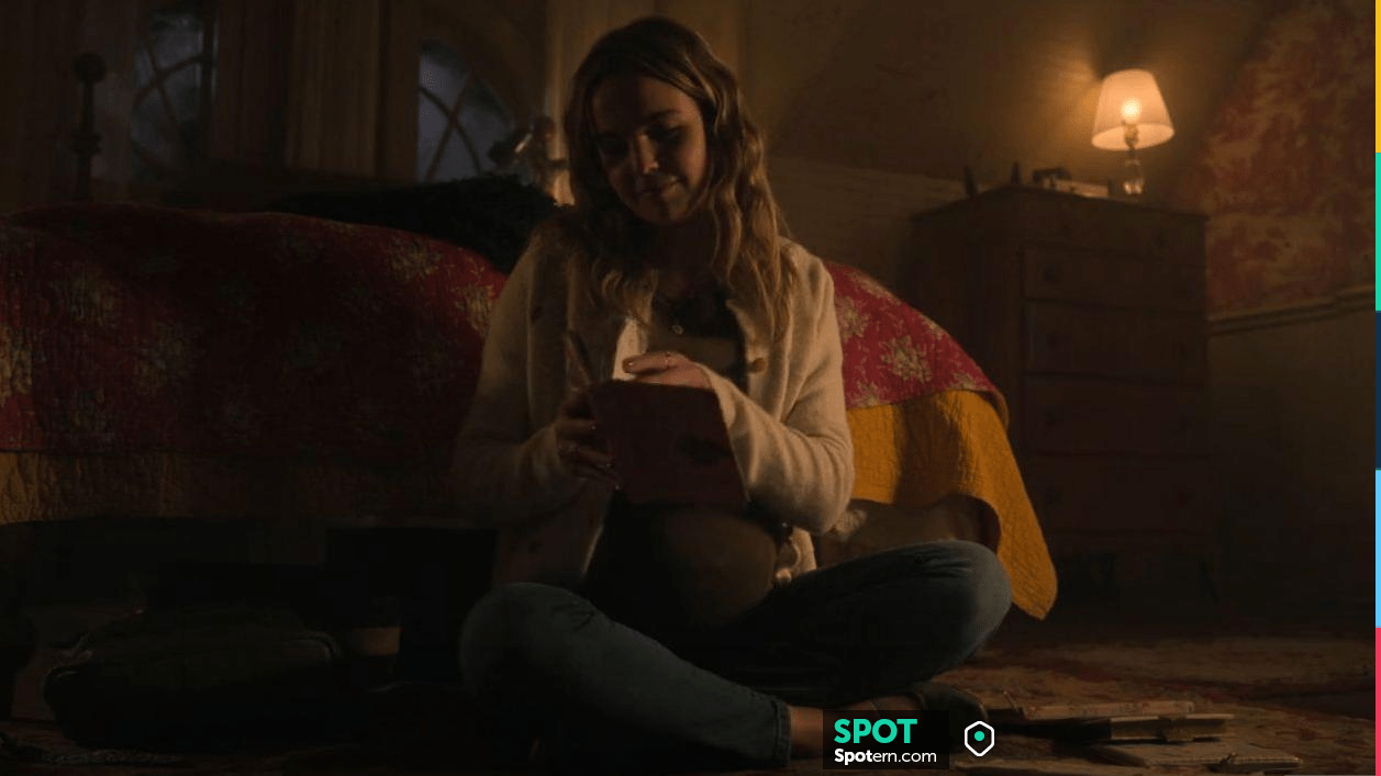 Frances Valentine Jude Mary Jane Leather Flat Green worn by Imogen Adams (Bailee Madison) as ...