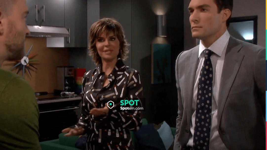 Victoria Victoria Beckham Lipstick-Print Shirtdress worn by Billie Reed ...