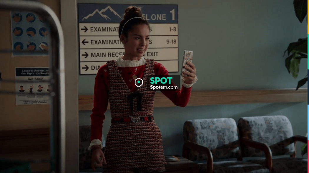 Maison Jules Heart-Print Sweater worn by Nini (Olivia Rodrigo) as seen ...