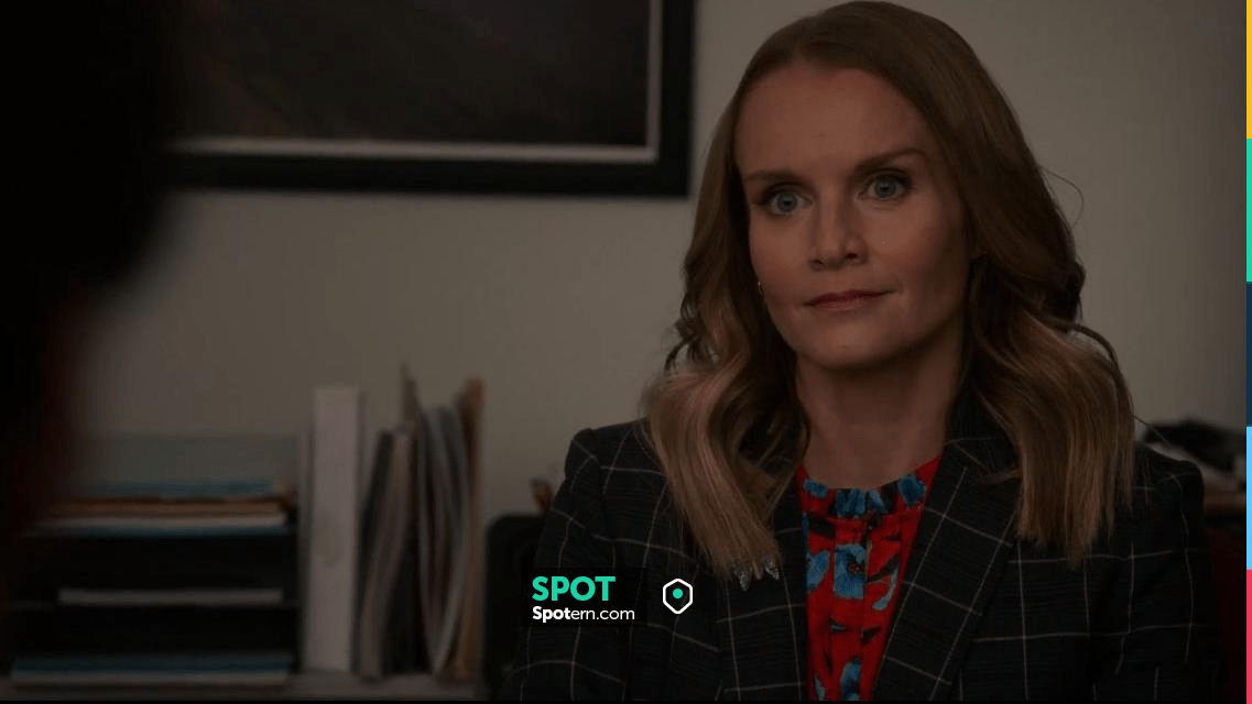 Rag & Bone Lexington Blazer usado por Miss Jenn (Kate Reinders) como se ...