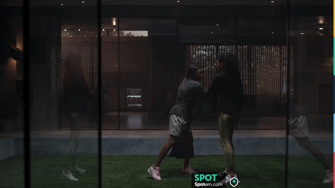 Nike React Infinity Run Flyknit Sneakers worn by Talia(Aubin Wise) as ...