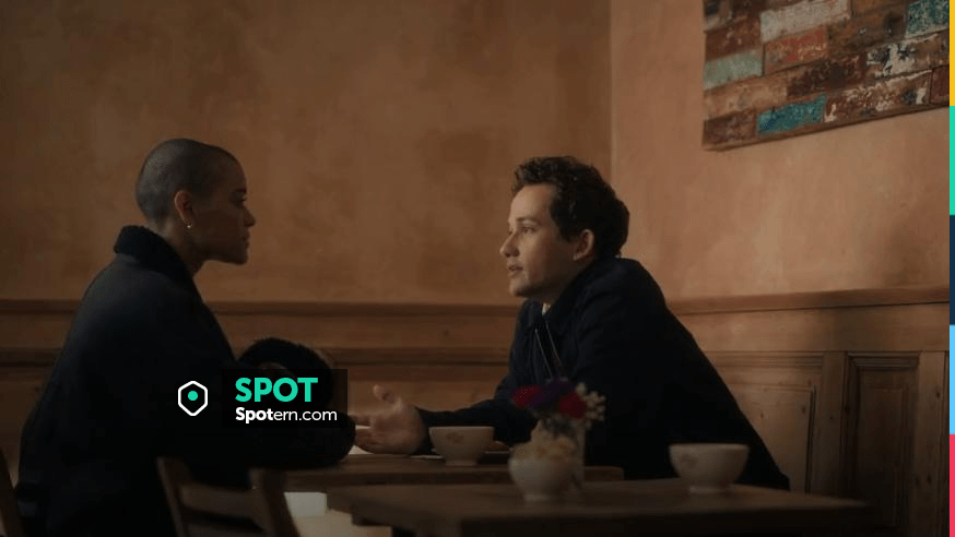 Zimmermann Ri­ot Over­sized Leather Jack­et worn by Julien Calloway ...