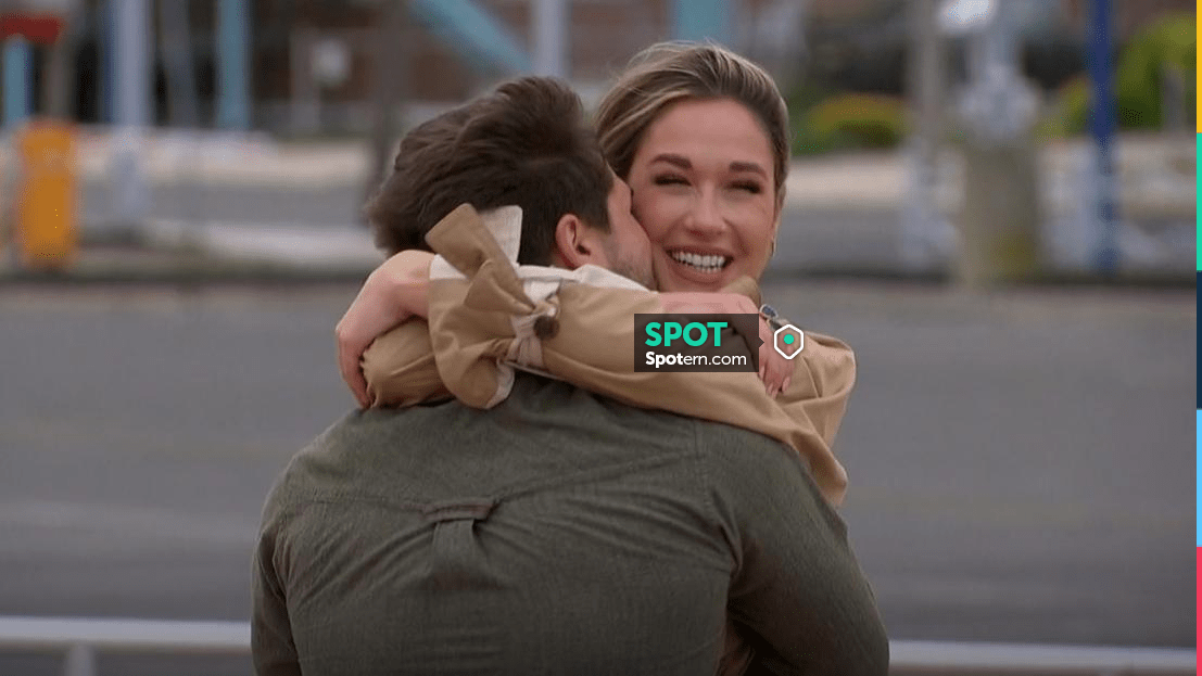 Robyn Rhodes An­di Ring worn by Rachel Recchia as seen in The ...