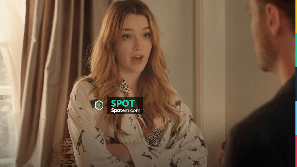 Mason Grey Kimono in Ivory Giraffe worn by Kirby Anders (Maddison Brown ...