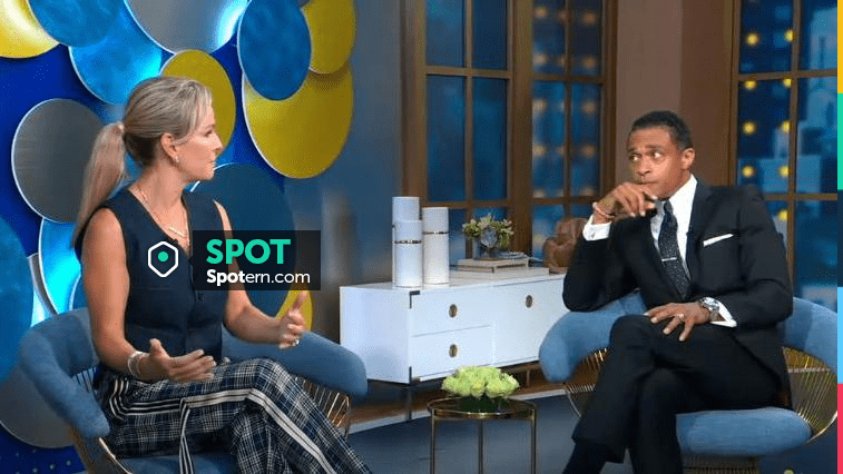 Ralph Lauren Roland Denim Vest worn by Jennifer Ashton as seen in Good ...