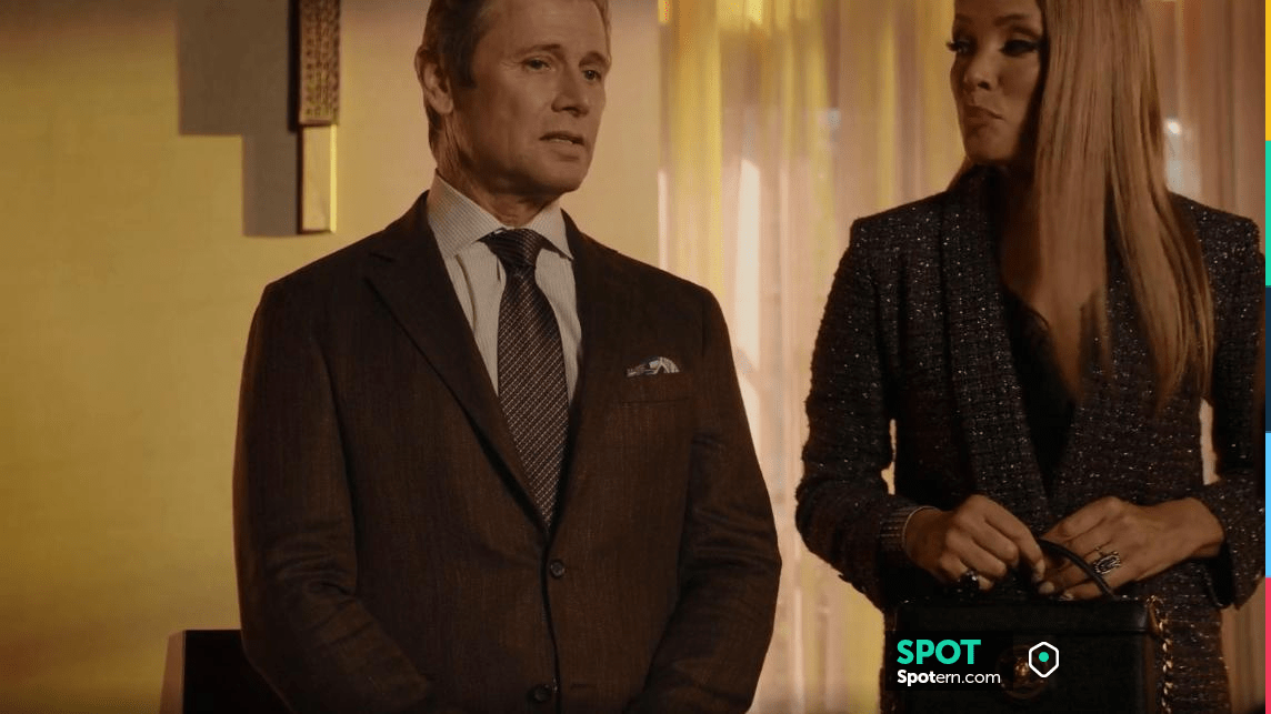 Chanel Vintage Vanity Case Caviar Small worn by Dominique Deveraux ...