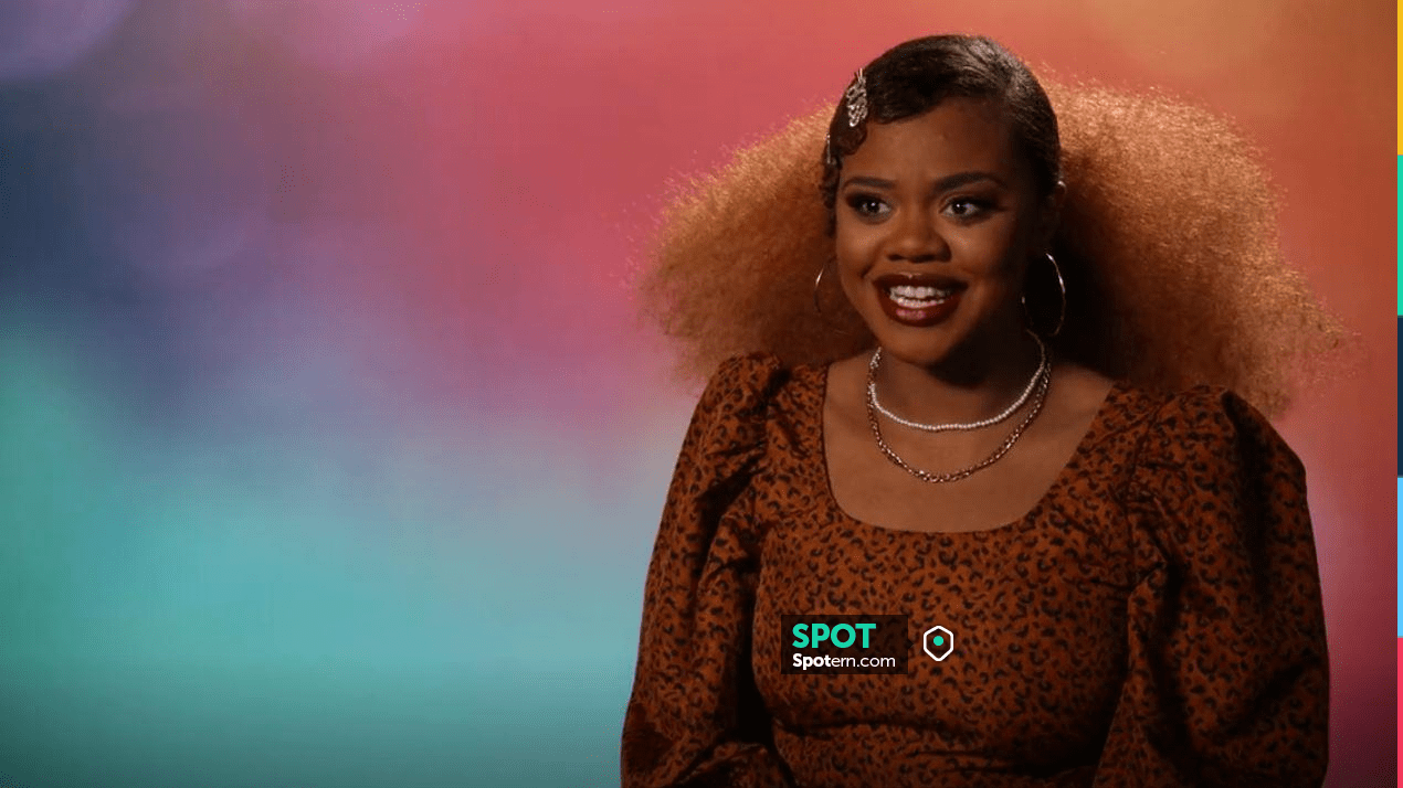 Levis Kaila Top in Scratchy Leopard Glazed Ginger porté par Kourtney ...