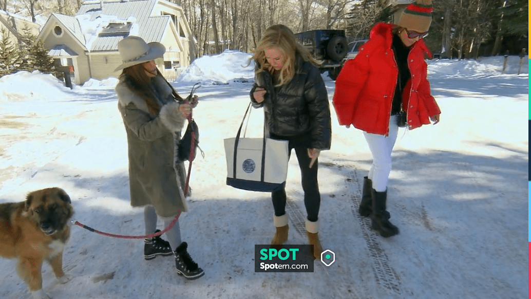 Moncler Zannie Wedge Boots usadas por Kathy Hilton como se ve en The ...