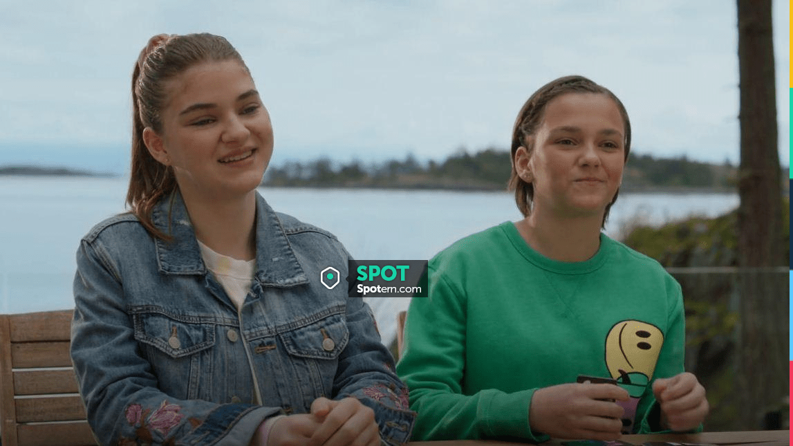 Lucky Brand Icon Classic Denim Jacket worn by Carrie Winters (Kayden ...