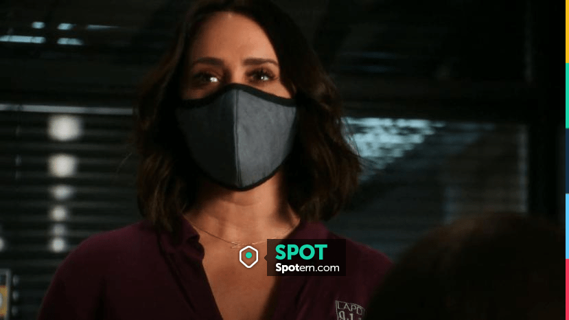 Anthropologie Delicate Monogram Necklace worn by Maddie Kendall ...