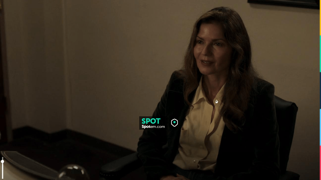 Frame 70s Vel­vet Blaz­er worn by Jenny Rohr (Jill Hennessy) as seen in ...