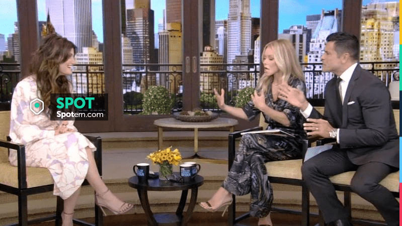 Smythe Floral Print Draped Midi Dress worn by Idina Menzel as seen in ...