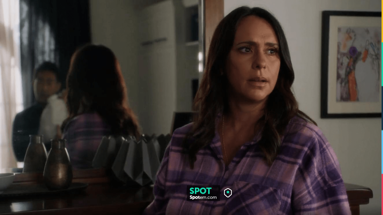 BP. Boyfriend Plaid Button-Up Shirt worn by Maddie Kendall (Jennifer ...