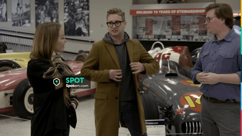 Niuer Long Sleeve Plaid Shirt worn by Mina Starsiak as seen in Good ...