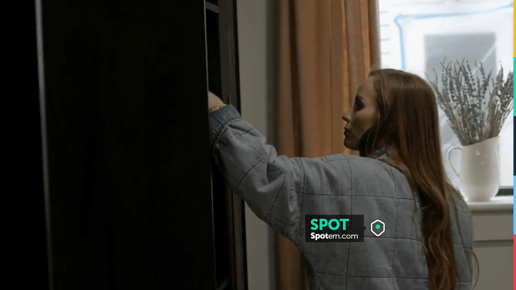 Free People Dol­man Sleeve Quilt­ed Jack­et worn by Self unknown ...