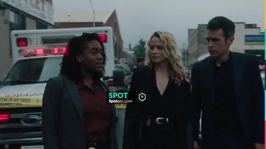 Helmut Lang porté par l’agent spécial Nina Chase (Shantel VanSanten) vu ...